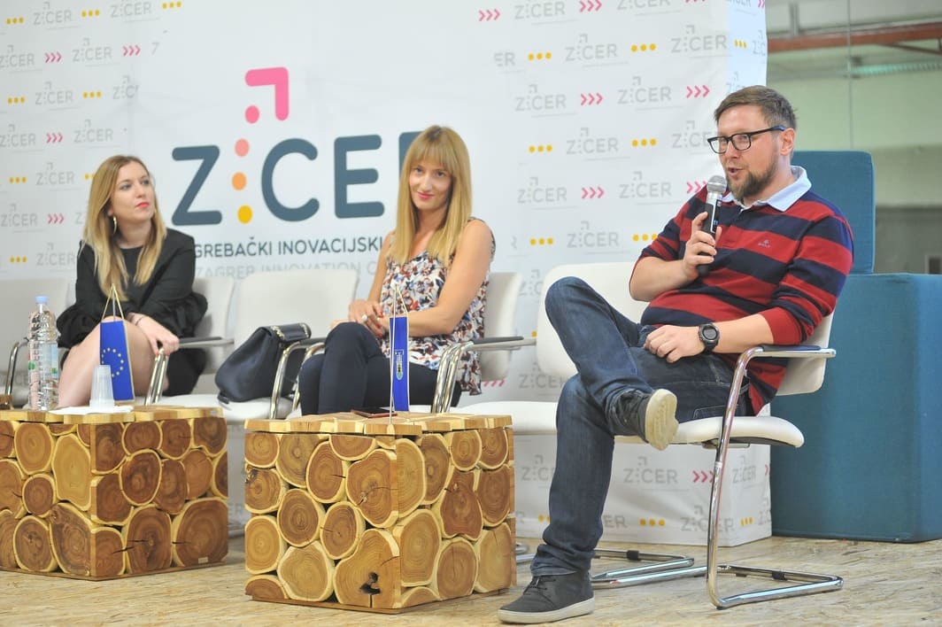 DSC_0670 - Women in Adria