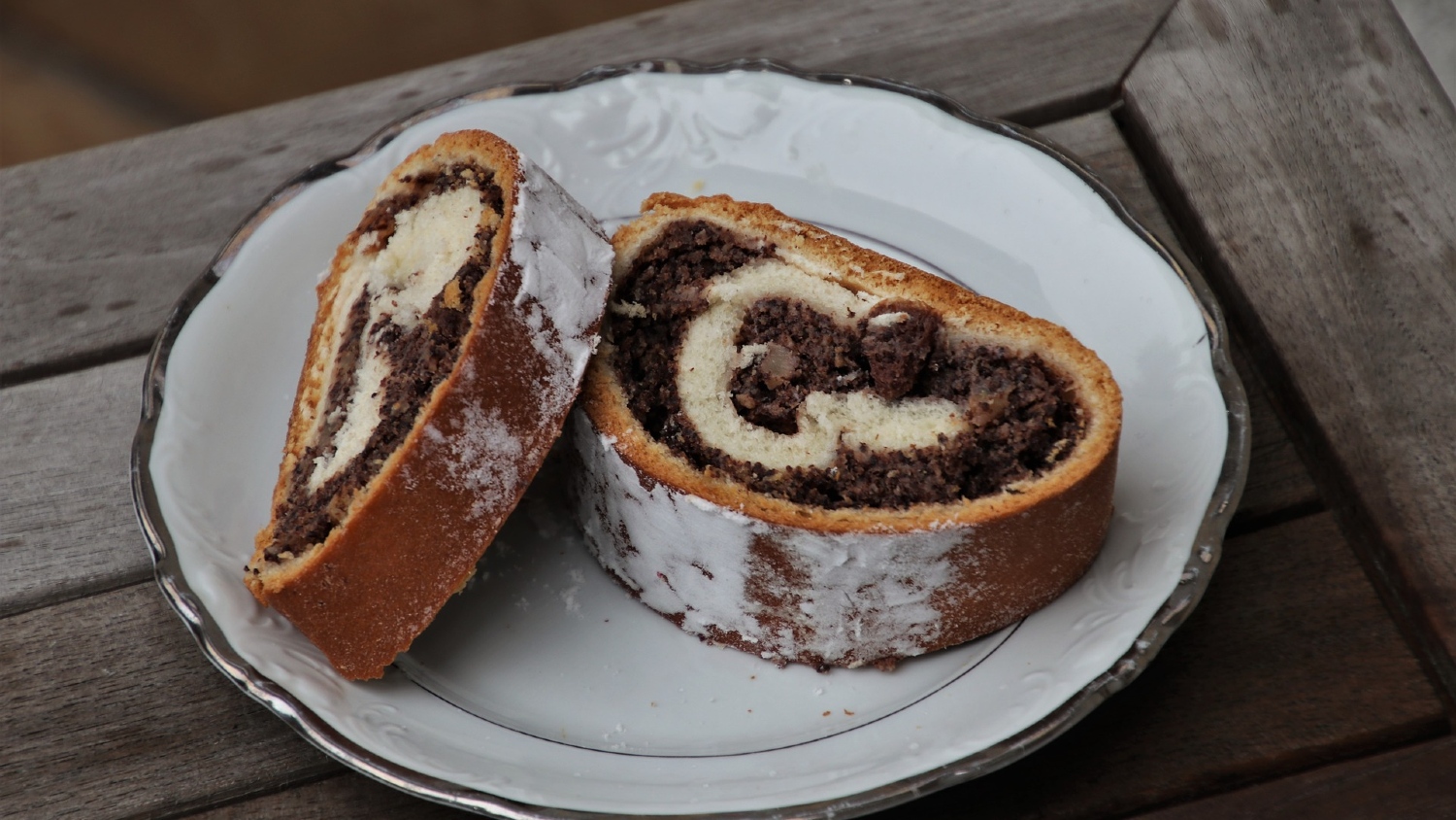 Makovnjača s prhkim tijestom za prste polizati! - Women in Adria