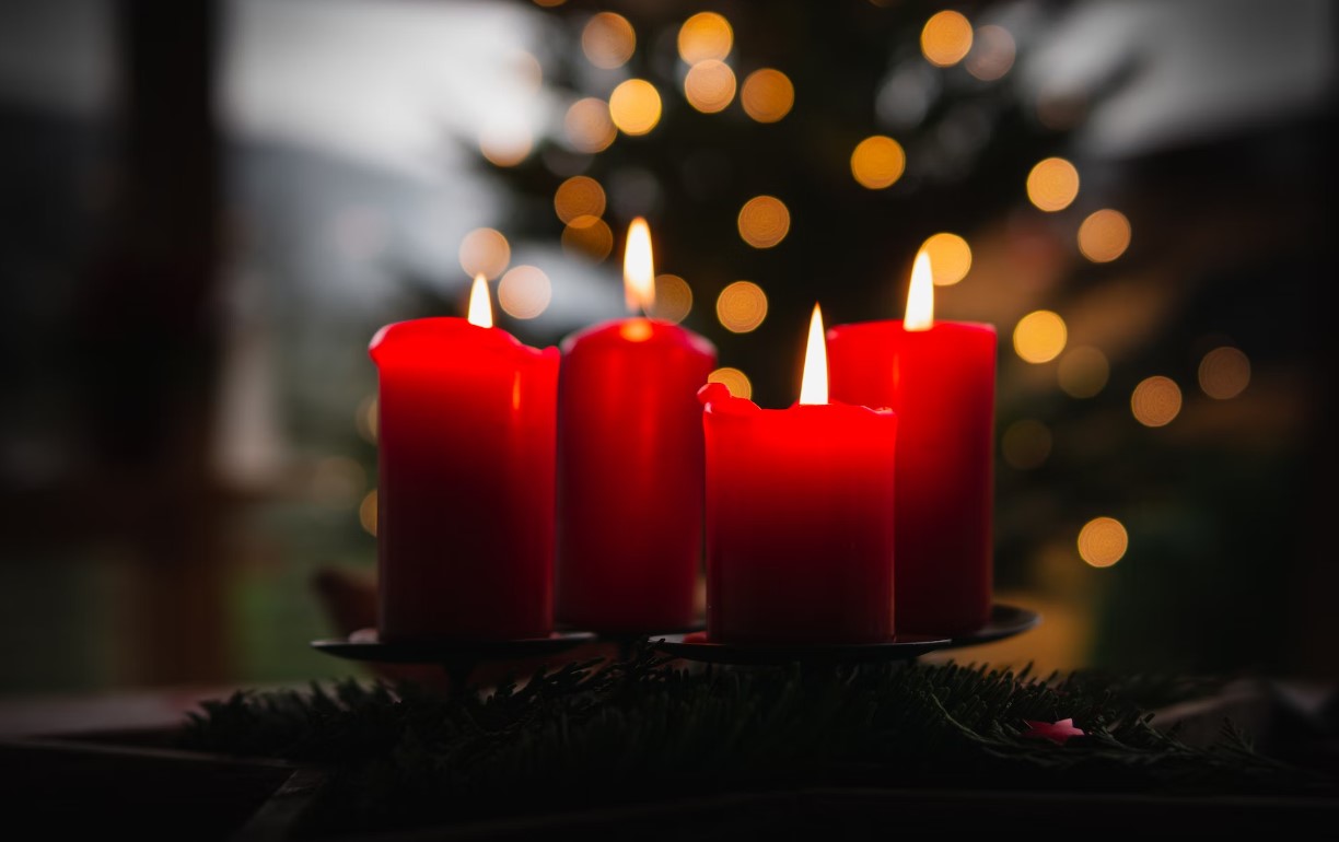 Adventske svijeće - kako se pale i koje je njihovo značenje?