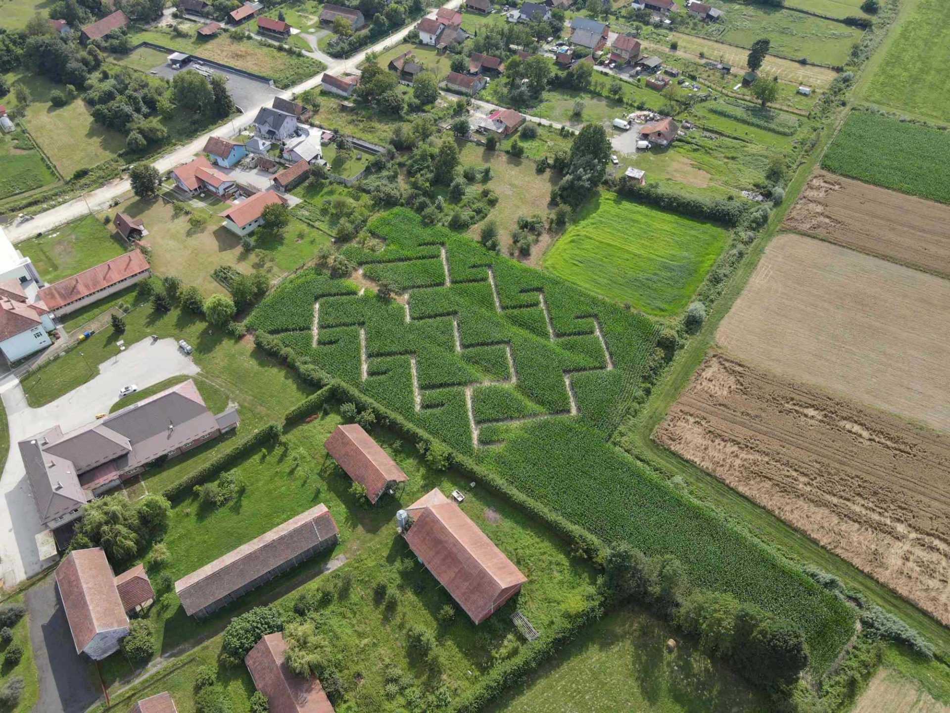 Kukuruzni labirint pored Zagreba savršena je ideja za vikend izlet ...