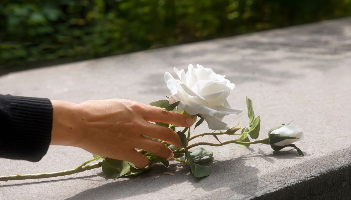 Kako izraziti sućut? Ovih 35 tekstualnih poruka pokazuju podršku i ...